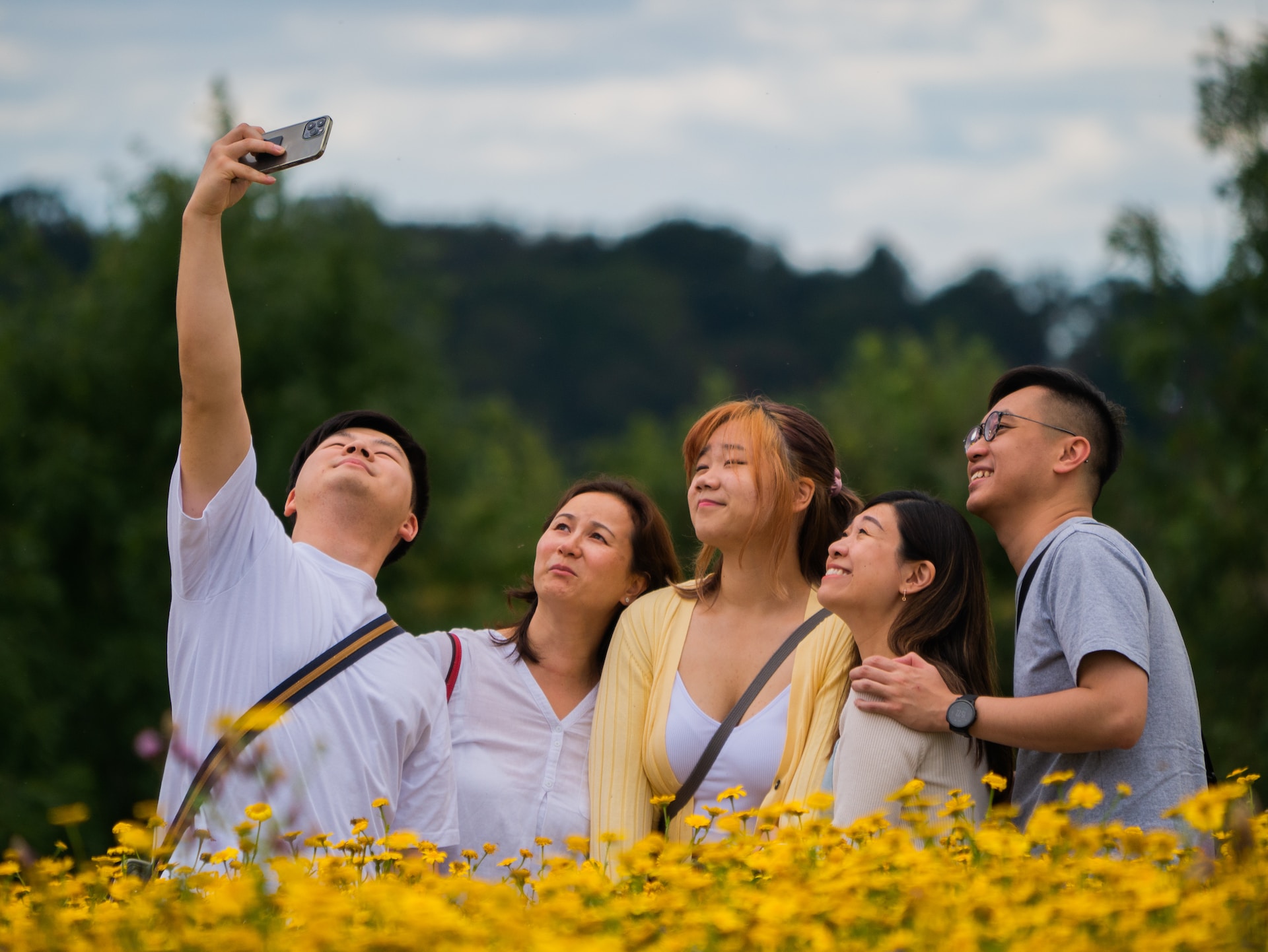 Tips for Taking Stunning Group Selfies